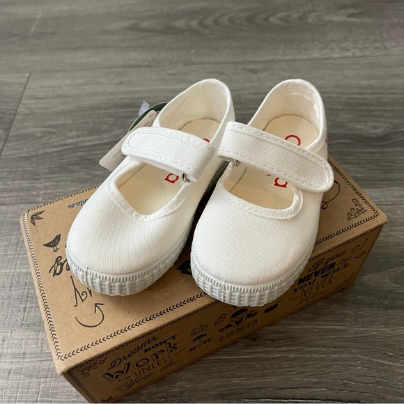 Cienta | Shoes | Nib Cienta White Maryjane Strap Shoes Little Kid Girl Size 3 13 | Poshmark